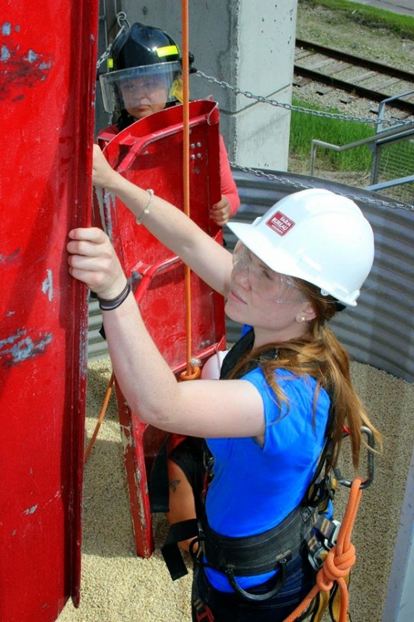 lisa-in-a-grain-bin | The Short Coat